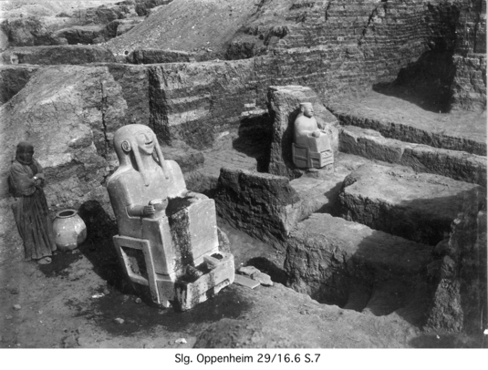 Statuen - Vorderasiatische Archäologie - LMU München